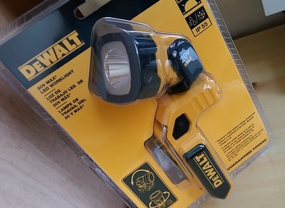 OFFICIAL DEWALT DCL044 20V MAX LED WORKLIGHT | eBay
