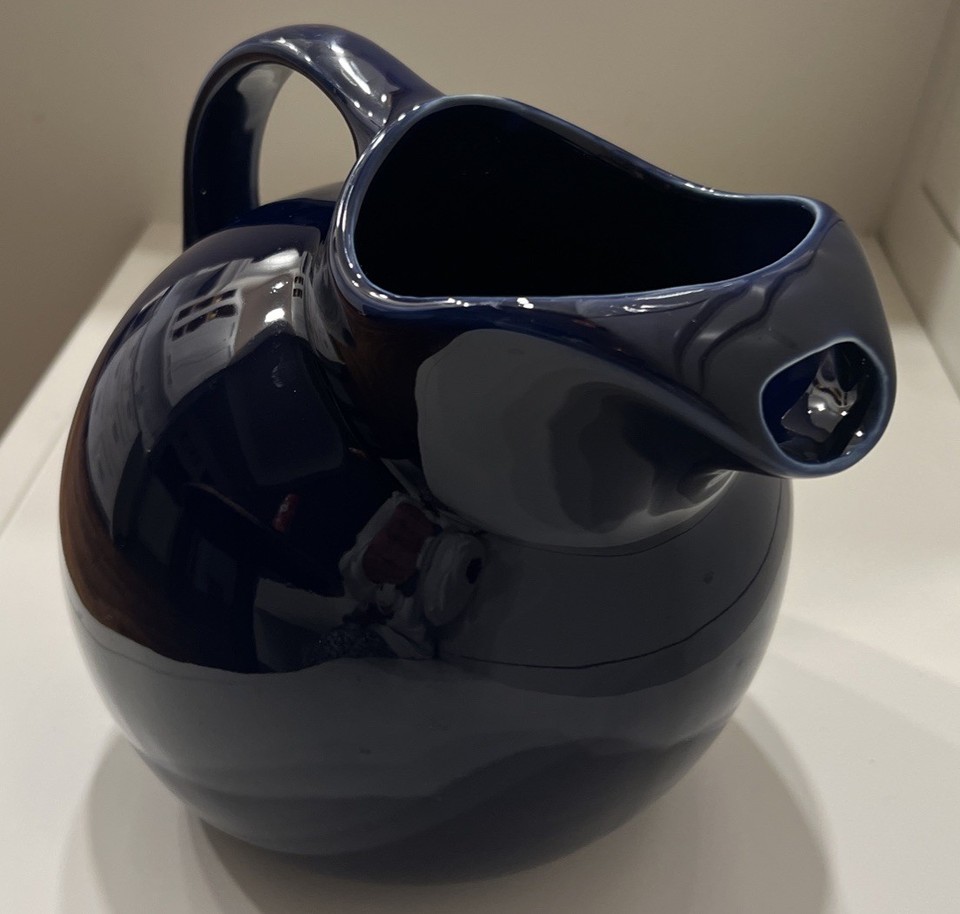 Hall 633 Tilted Pitcher with Ice Lip Cobalt Blue Color 64 oz Vintage | eBay