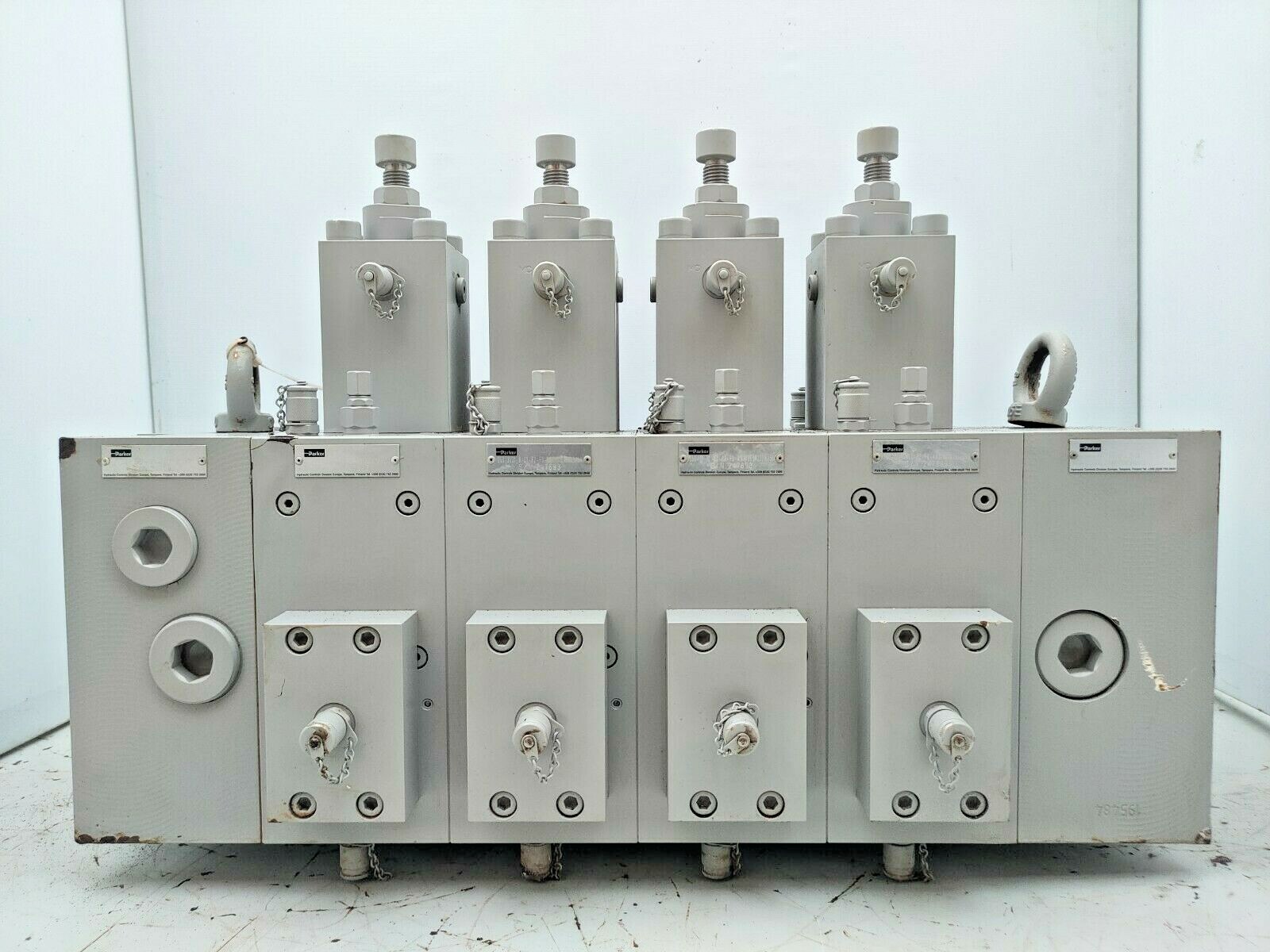 Parker CVG - 54 Control valve Mobile directional control valve CVG54 ...