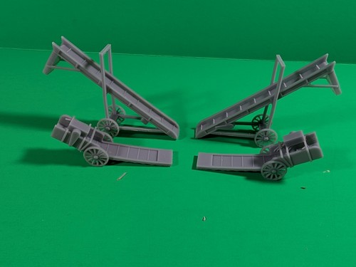Lot Of 4 HO Scale Portable Coal Conveyors 2 For Gondolas Cars And ...