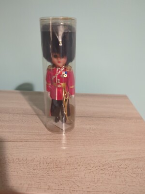 Vintage International Guard doll w/ flag & sword. Open close eyes, 6.5 ...