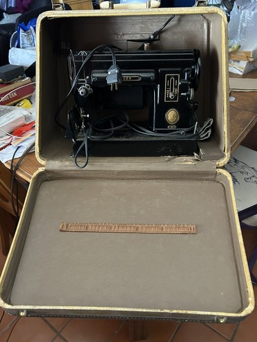 Vintage 1950's Singer 301A Black Sewing Machine Tested = Working With ...