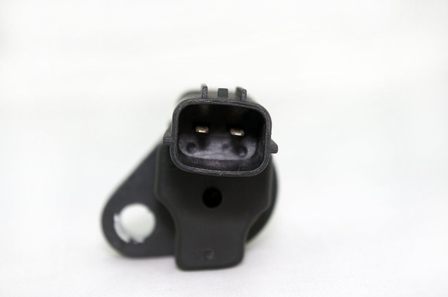 Crankshaft Position Sensor for Suzuki Pontiac Geo Chevrolet 33220-70e00 ...