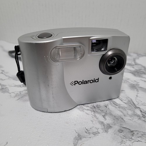 Polaroid PhotoMAX FUN Flash 640 0.4MP Digital Camera - Silver Tested ...