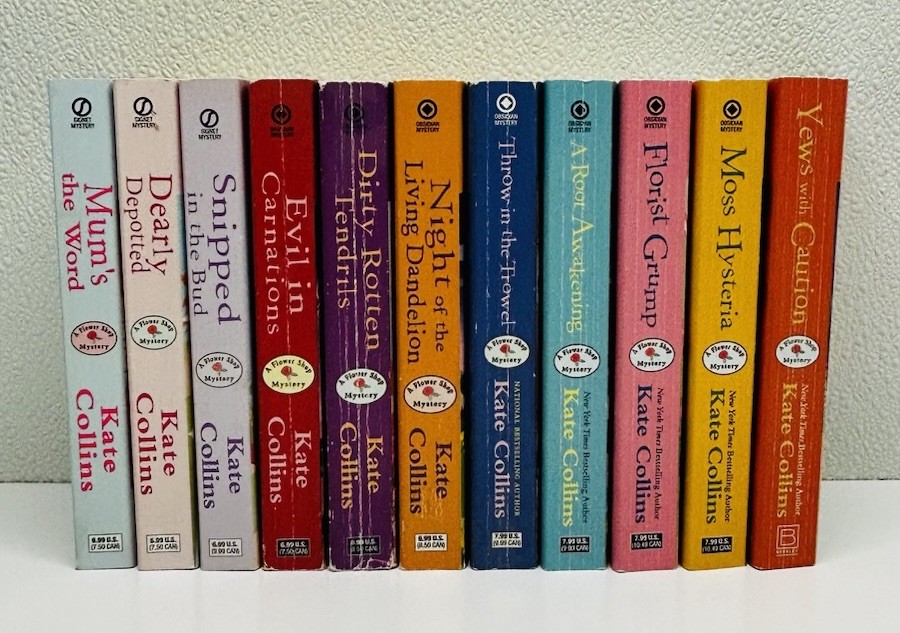 11 FLOWER SHOP MYSTERY Books pb lot~Kate Collins~Yews with Caution ...