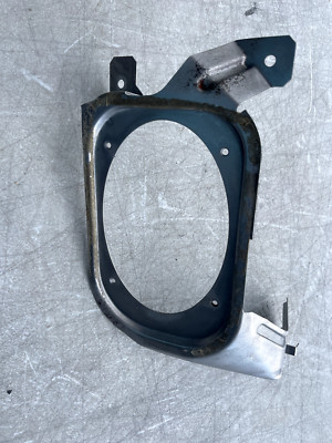 1992 NISSAN 300ZX (2+2) REAR SPEAKER MOUNTING BASE FRAME BRACKET RIGHT ...