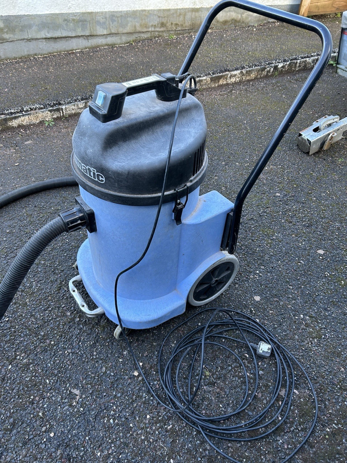 Numatic WV900-2 Industrial Hoover Wet and Dry Vacuum Cleaner | eBay UK