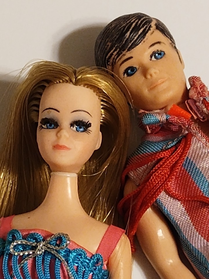 Vintage Dawn Dolls Dancing Gary and Dancing Dawn with Ourfits | eBay