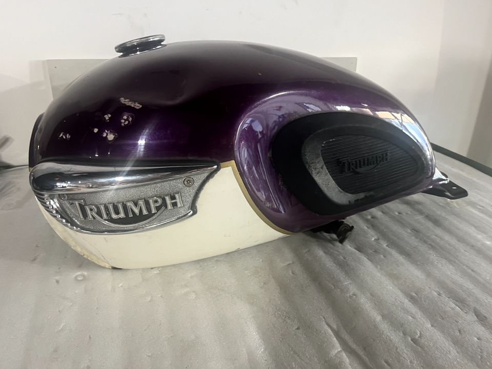 505092 Triumph Bonneville T100 Gas Tank | eBay