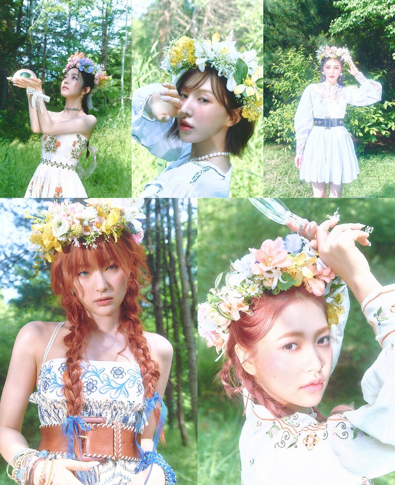 RED VELVET [COSMIC] Album COSMIE Ver./ NFC CD+Key Chain+Stand+3 Card ...