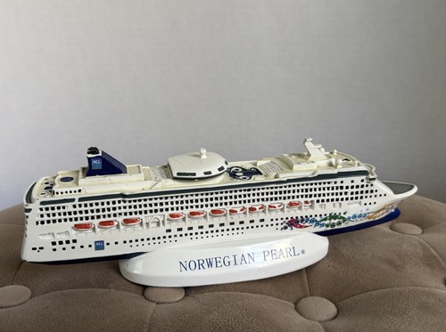 NCL Norwegian Cruise Line PEARL Ship Model Resin Collectible RARE READ ...