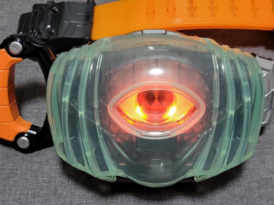 Kamen Rider Ghost DX Ghost Driver Set w/ Sword, Guns & Eyecons - Used ...