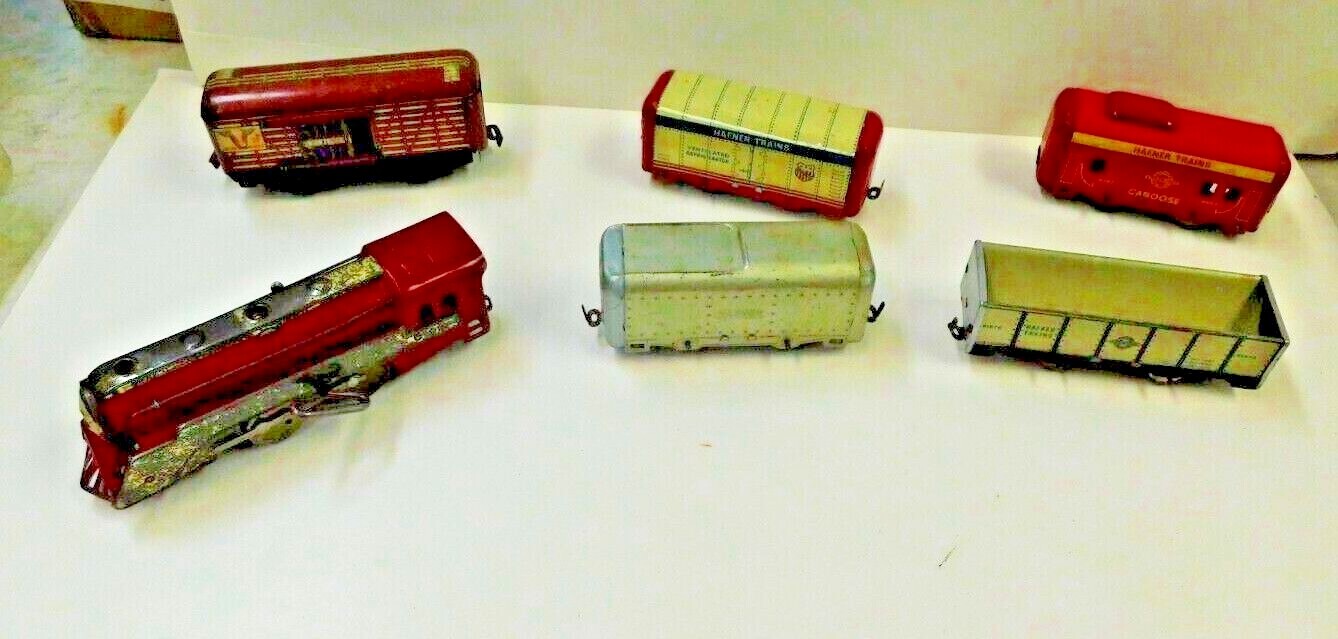 HAFNER WYANDOTTE O TIN WIND-UP TRAIN SET 5 PIECES, ENGINE 1010, TENDER ...
