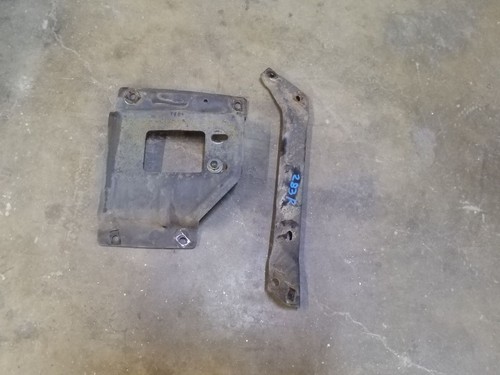 Front Right Bumper Brackets | Fits 2000-2004 Ford F250 F350 Excursion ...
