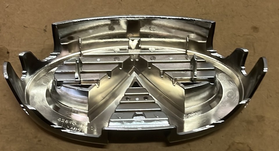 11-13 INFINITI M37 M56 FRONT RADIATOR GRILLE EMBLEM LOGO OEM NEW | eBay
