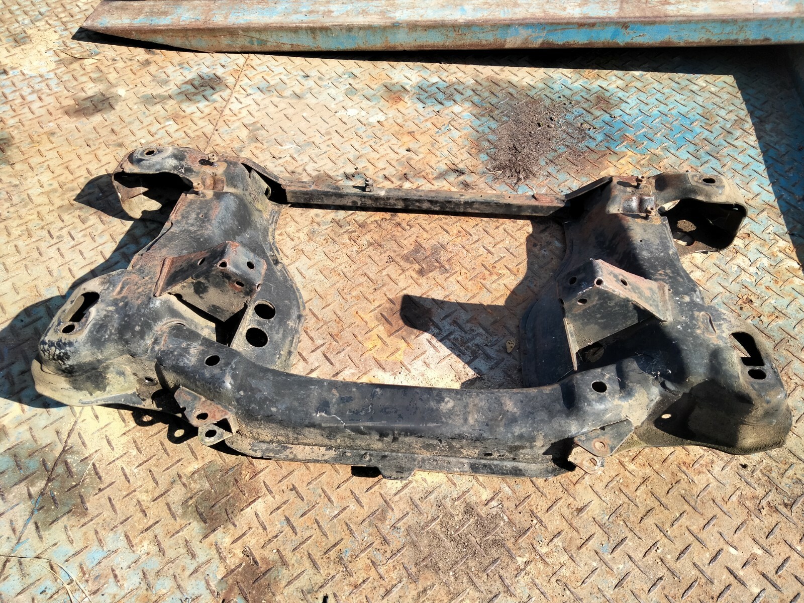 Vt Commodore 5lt V8 K Frame | eBay Australia