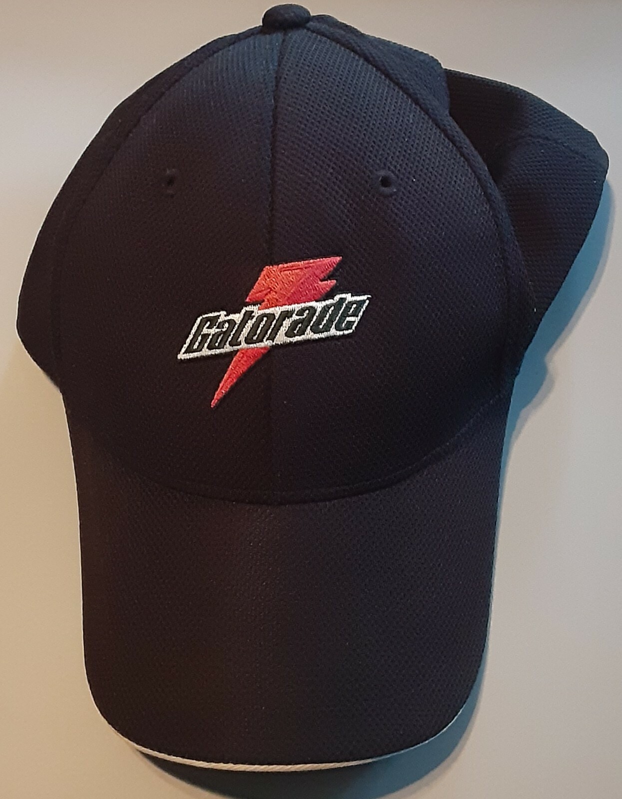 GATORADE HAT CAP BLACK WITH ORANGE EMBLEM FLEXFIT NU-… - Gem