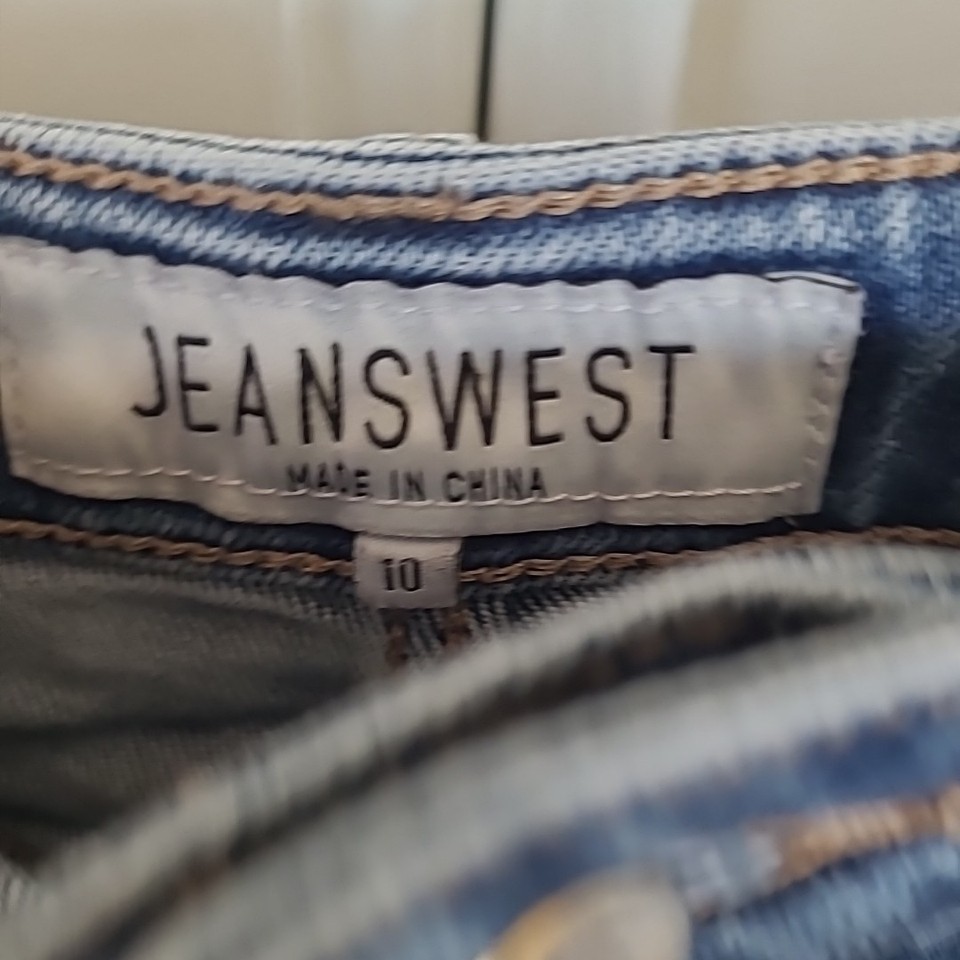 Jeanswest Size 10 Denim Shorts Frayed Raw Hem Casual Short Length ...
