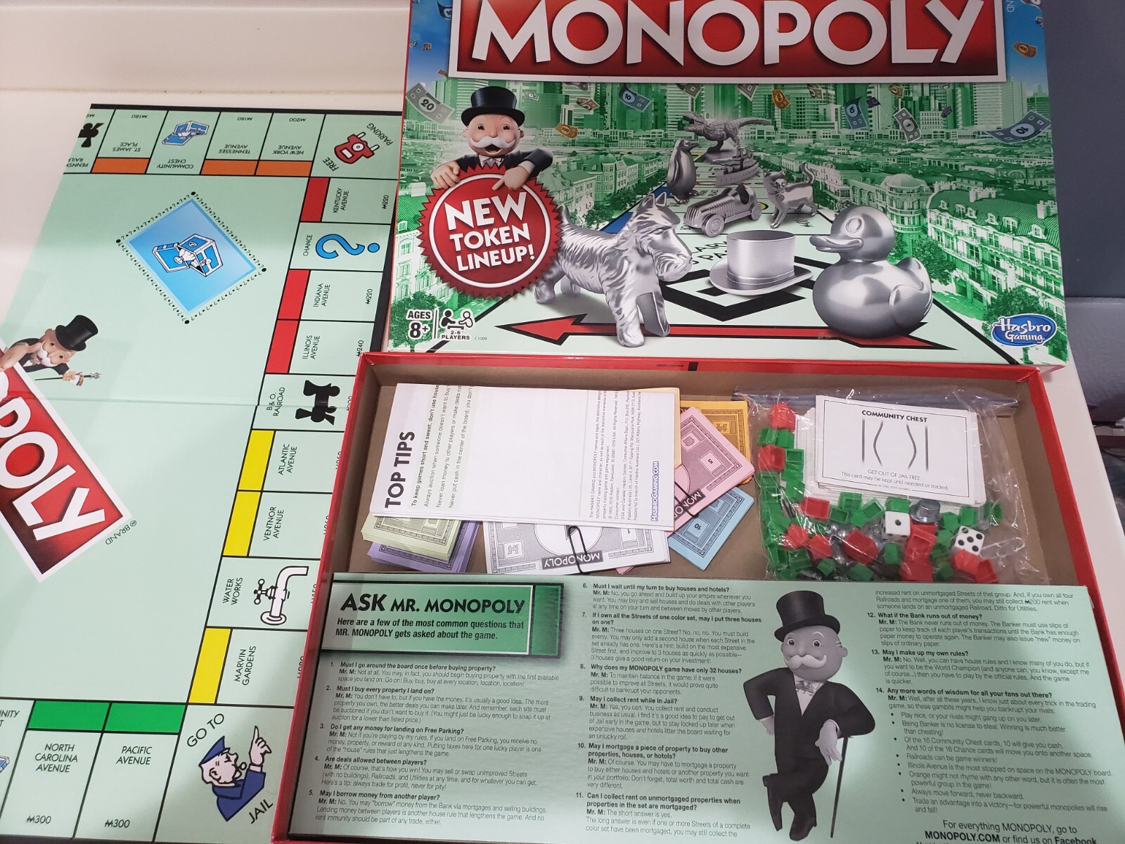 MONOPOLY NEW TOKEN LINEUP! COMPLETE GAME MINT CONDITION! HASBRO | eBay