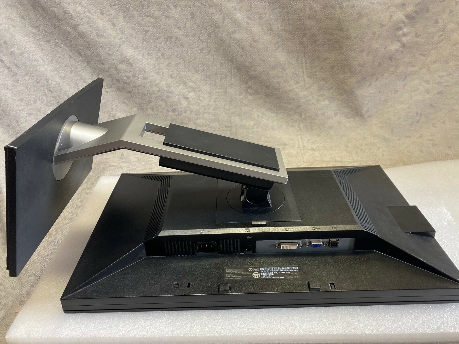 DELL P2211Ht LCD 21.5" FLAT SCREEN LCD MONITOR WITH STAND/VGA/DVI/POWER ...