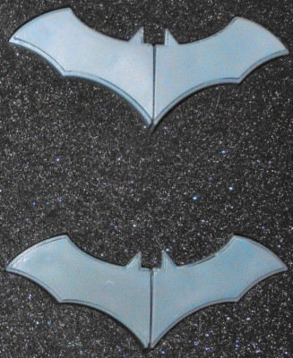 BATMAN DC universe PUSH PIN BATARANGS 2017 culturefly exclusive tacks ...