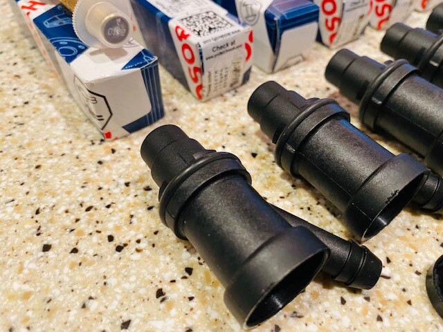 Mercedes 380SL 380SLC 380SEL 500SEL 500SEC Fuel Injector Set Kit W107 ...