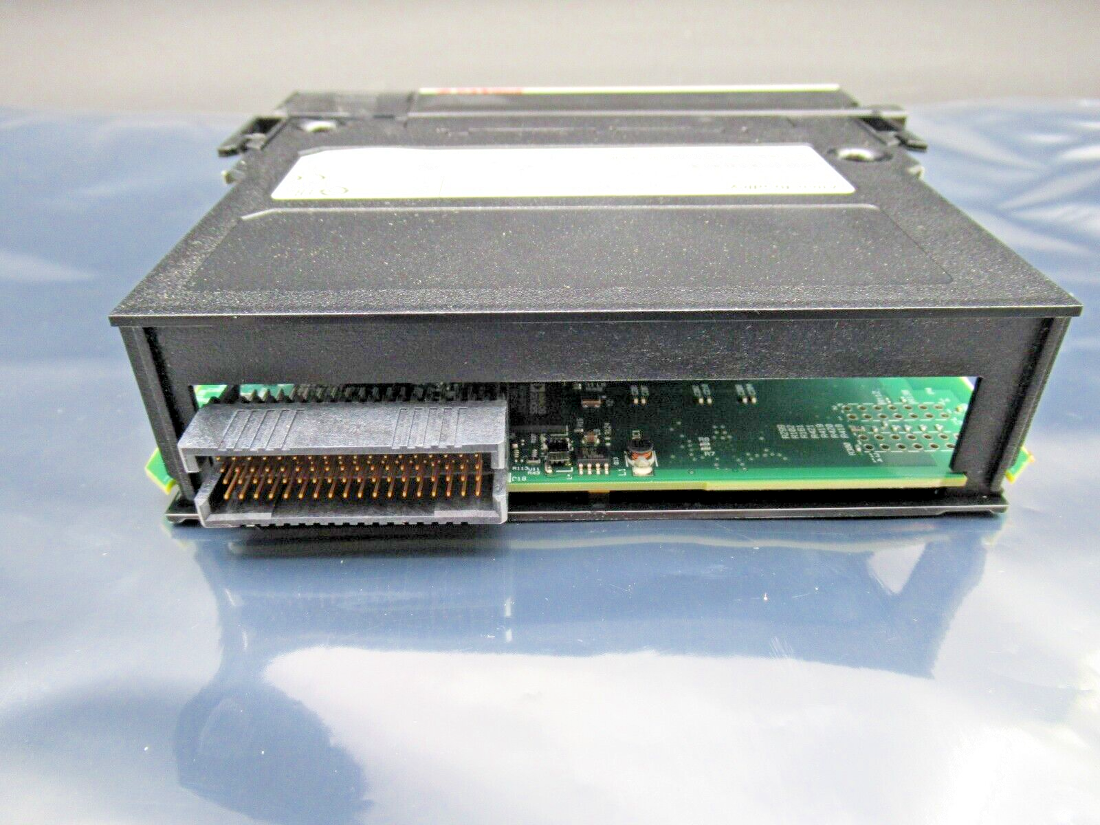 Allen-Bradley 1756-OB16IEF SER A ControlLogix 16 Point Digital Output ...