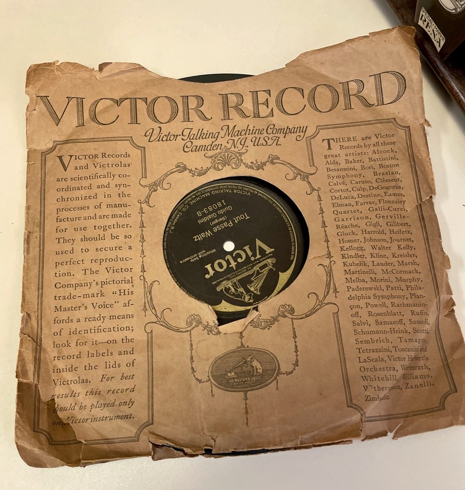 Antique The Leader Gramophone Phonograph Victor Record Player RENA ...