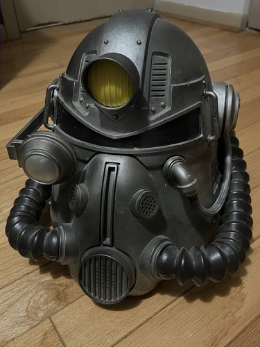Fallout 76 Power Armor Edition (T-51b Helmet) – Xbox One Collector’s ...