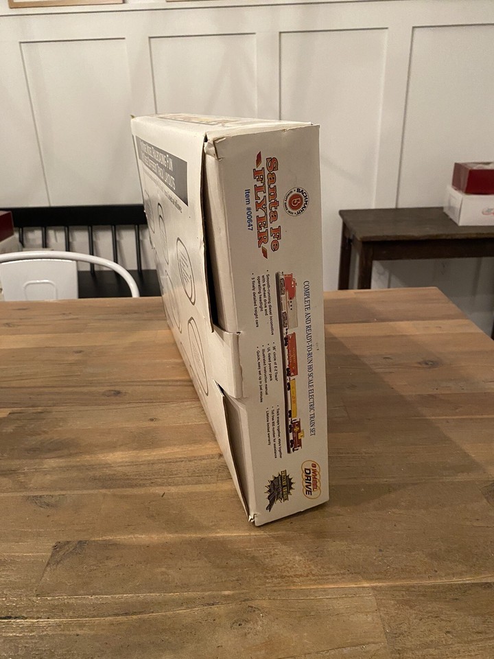 Bachmann HO Scale Santa Fe Flyer Train Set W/ Track Controller # 00647 ...