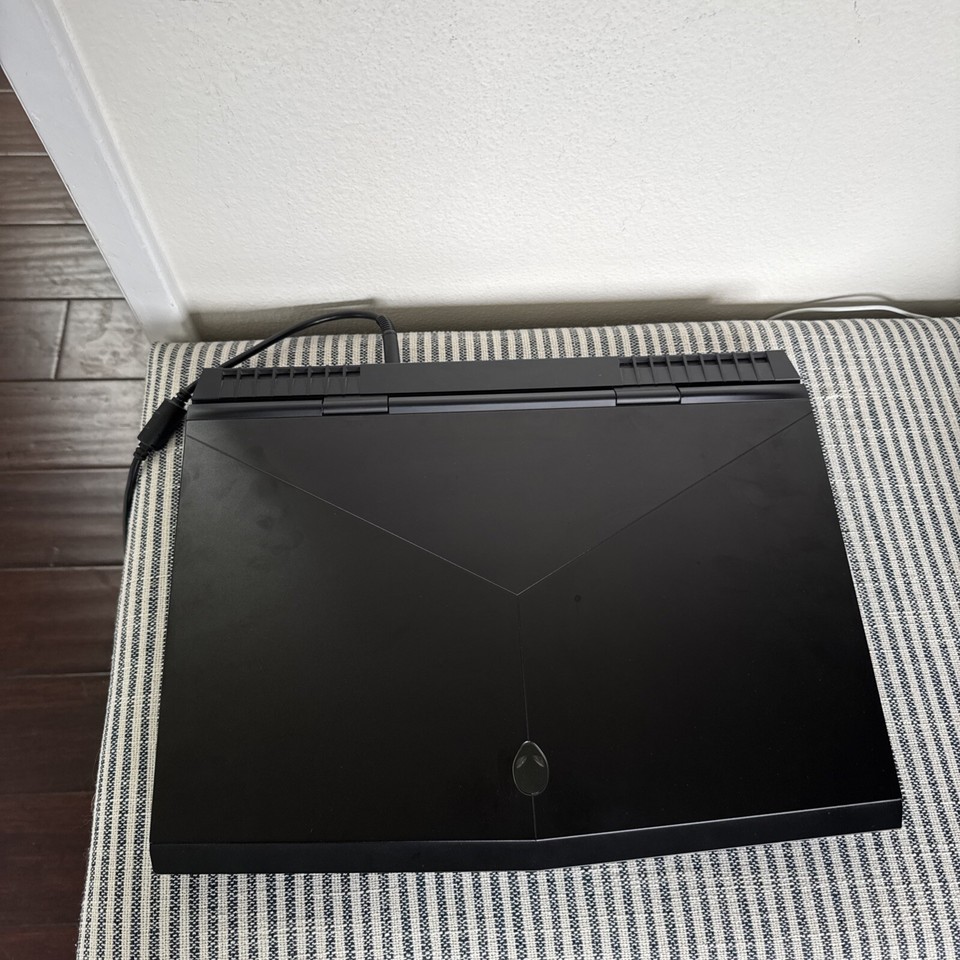 ALIENWARE 17 R5 Gaming Laptop | 16GB RAM | Intel Core i7-8750H CPU ...