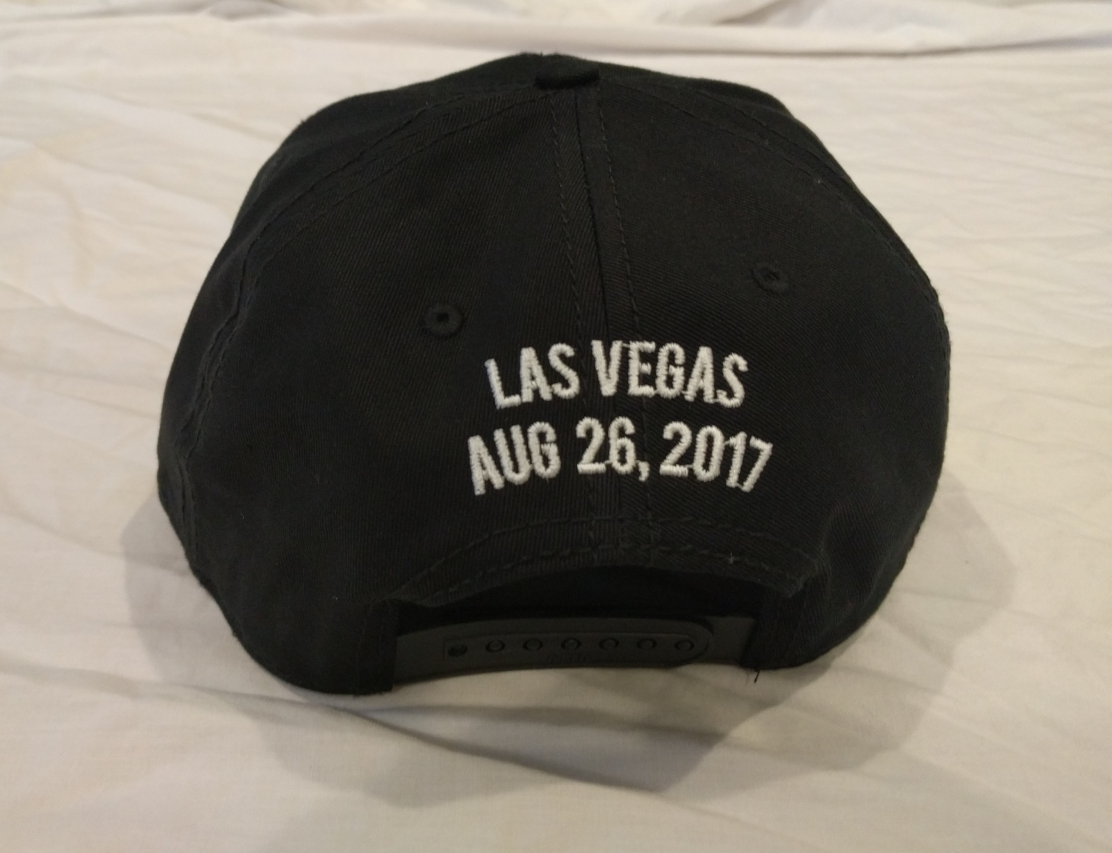 Floyd Mayweather Conor McGregor LIMITED EDITION Boxing OFFICIAL Fight ...
