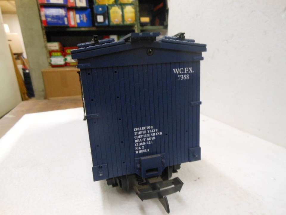 USA Trains G-Scale Gold Metal Flour Reefer Car R1660 | eBay