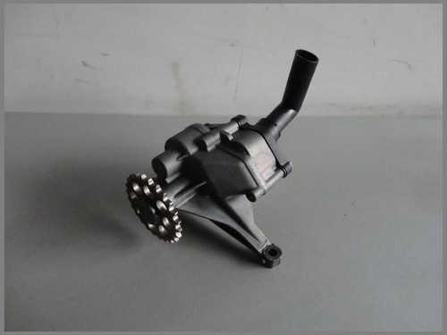 Mercedes Benz MB W203 C55 AMG Ölpumpe Pumpe ÖL 6061810901 komplett W211 ...