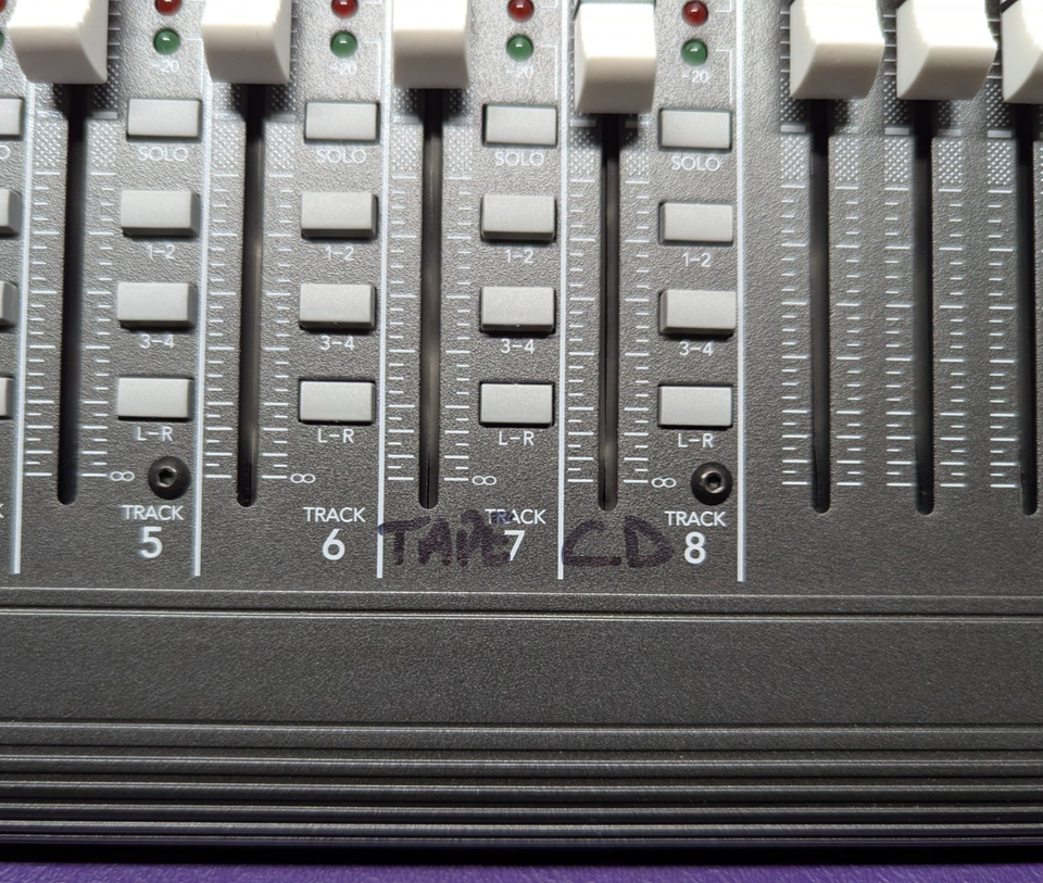 Mackie 16-Channel Mic / Line Mixer 1604-VLZ Pro | eBay