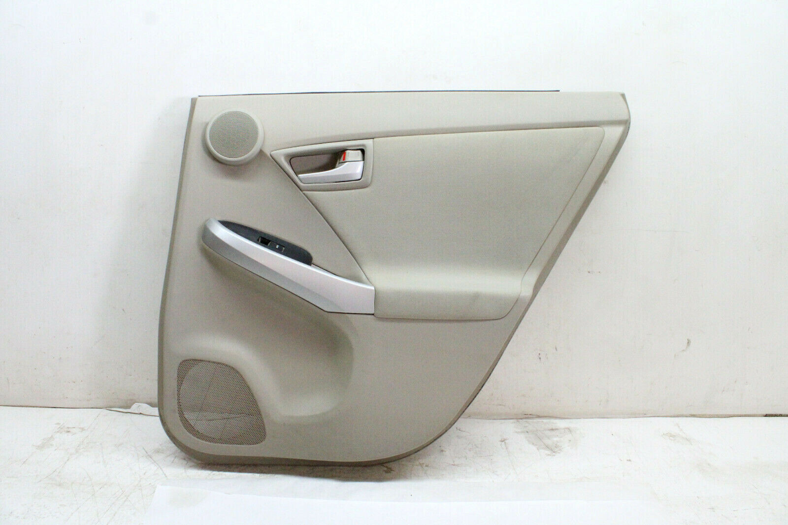 2010 TOYOTA PRIUS REAR RIGHT DOOR PANEL FB40 BEIGE EOM 10 11 12 13 14 ...