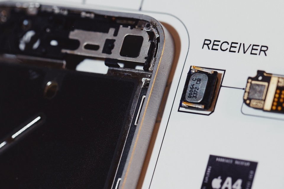 Disassembled iPhone Teardown With Frame, Deconstructed iPhone Art ...