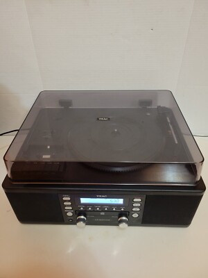 TEAC LP-R550USB CD Recorder Turntable Cassette Player Built in Speakers ...