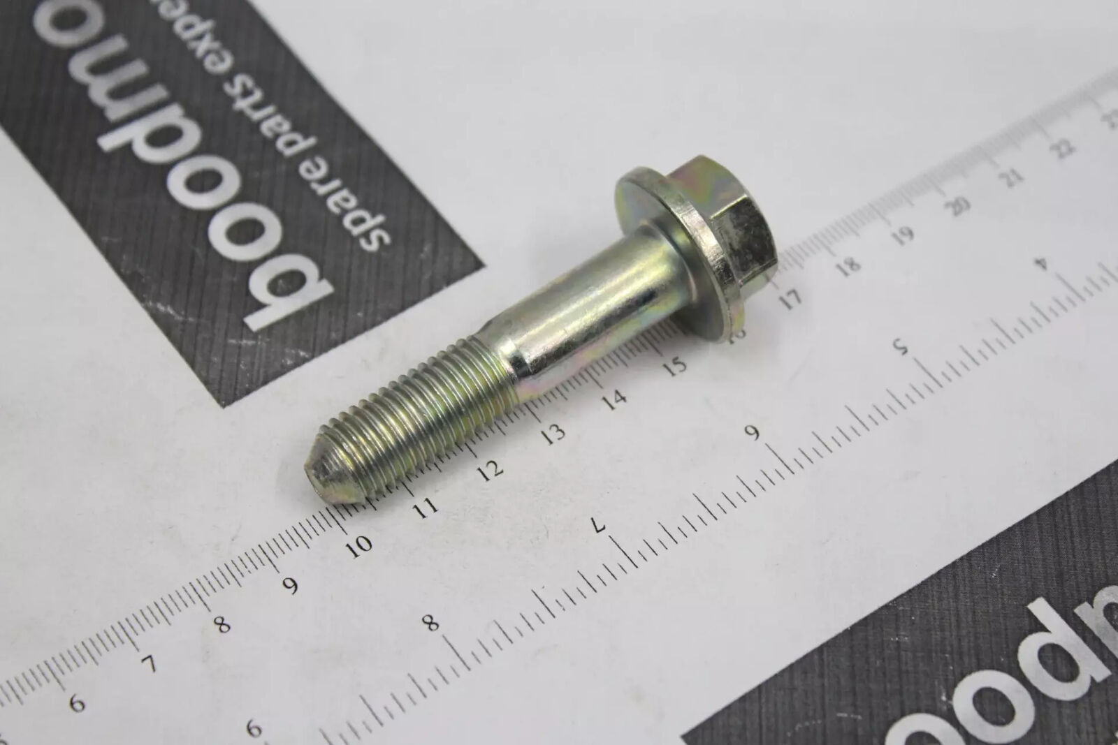 Bolt for MAHINDRA JEETO, MAXXIMO, SUPRO, SUPRO TRUCK, XUV 500 ...