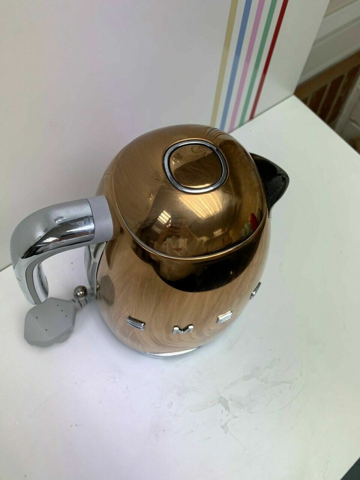 Smeg KLF03 50's Retro Kettle, Choice of Colour, Customer Return, Dent ...