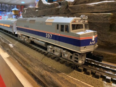 MTH Rail King Amtrak F40 and 3 Amfleet Coaches 30-4204-1E | eBay