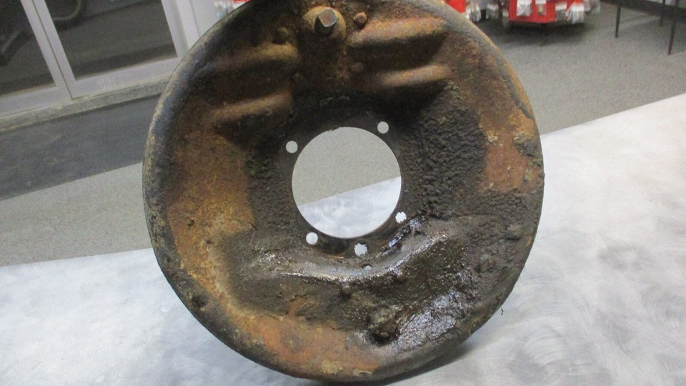 1928-1931 FORD MODEL A FRONT BRAKE BACK PLATE ASSEMBLY WITH SHOES AND ...