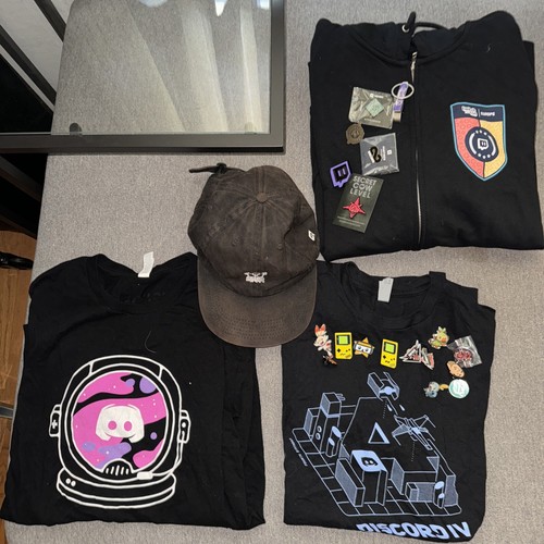 Discord Partner Lot - Twitch Con Europe Berlin Hoodie, Discord Partner ...