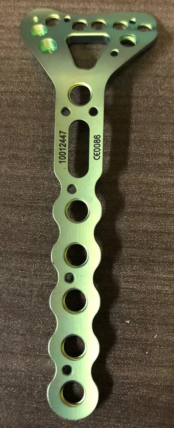 Arthrex Titanium Volar Distal Radius Plate, 7-hole, wide width, right ...