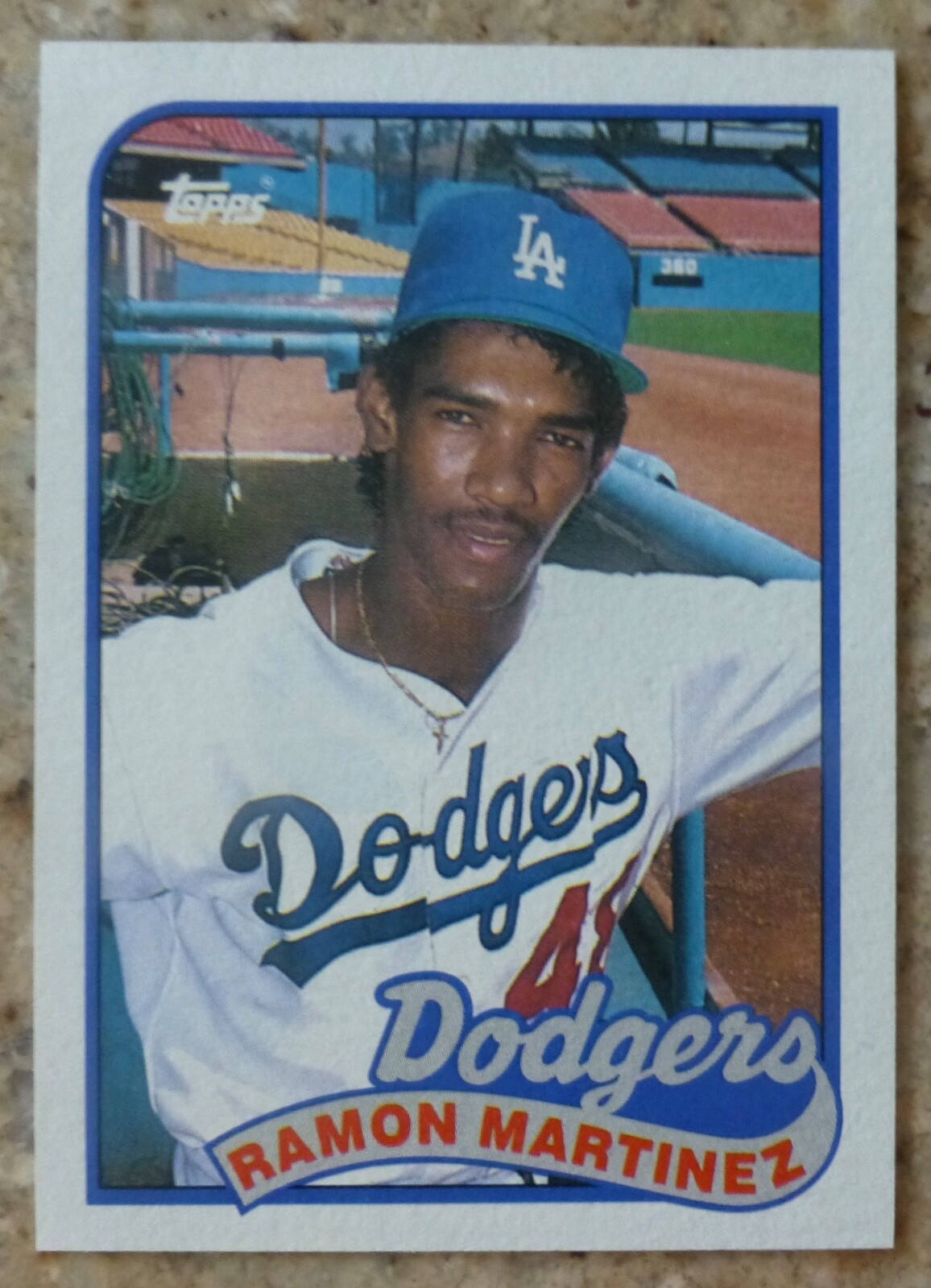 181 - RAMON MARTINEZ -1989 TOPPS ROOKIE CARD #225 - DODGERS - IN TOP ...