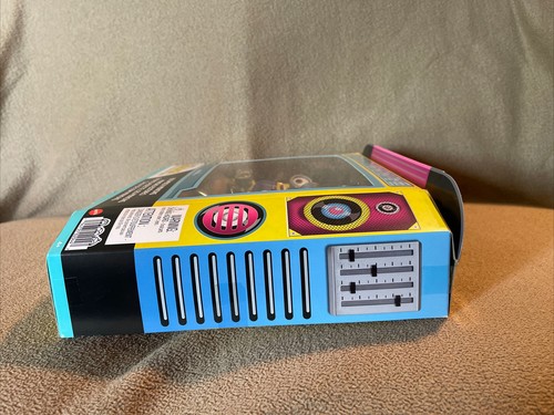 Boombox Minions Set from Mattel, Universal & Illumination: The Rise of ...