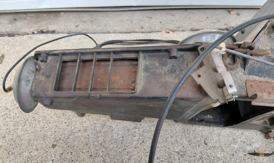 73-87 CHEVY TRUCK HEATER CORE BOX ASSEMBLY W/ AC UNDER DASH C10 K5 ...