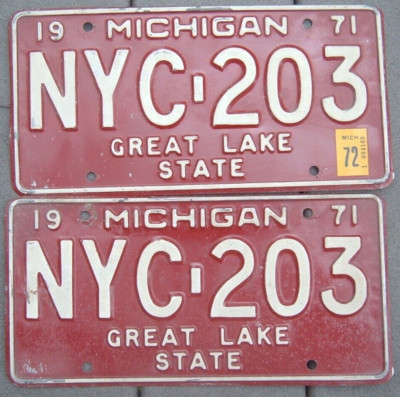 Pair 1971 72 tag Vintage MICHIGAN LICENSE PLATES New York City (NYC ...