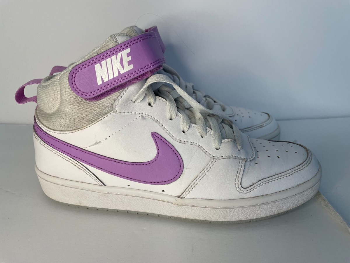 nike court borough mid se