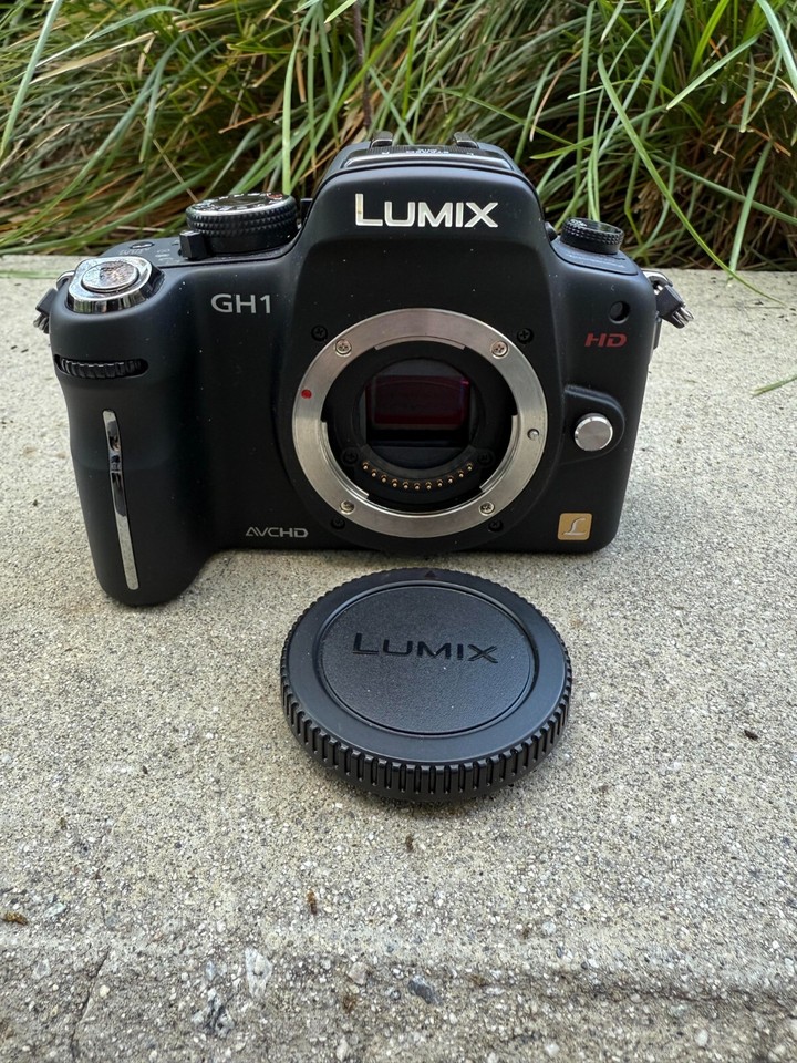 Panasonic Lumix DMC-GH1 Digital Camera Black 12.1MP 10x Bundle Tested ...